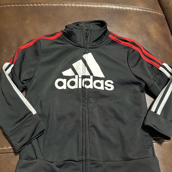 adidas | Jackets & Coats | Adidas Black And White Logo Jacket Bin 7 ...